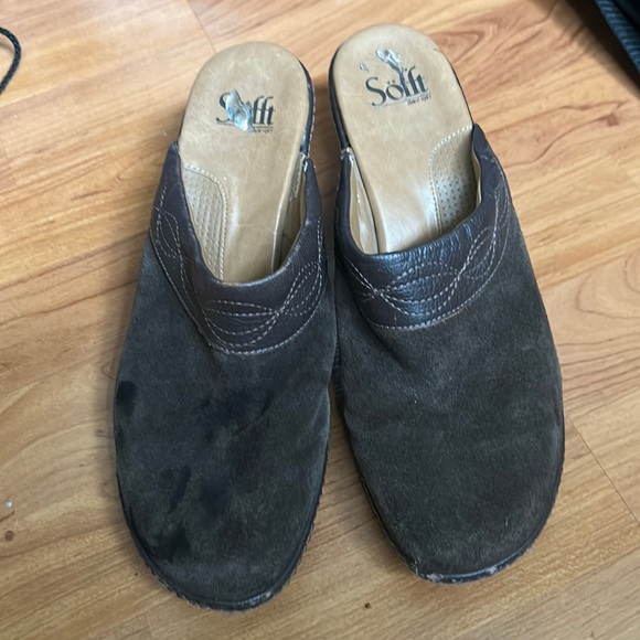 Shoes | Like New Suede Leather Soft Sofft Clogs With Leather ...